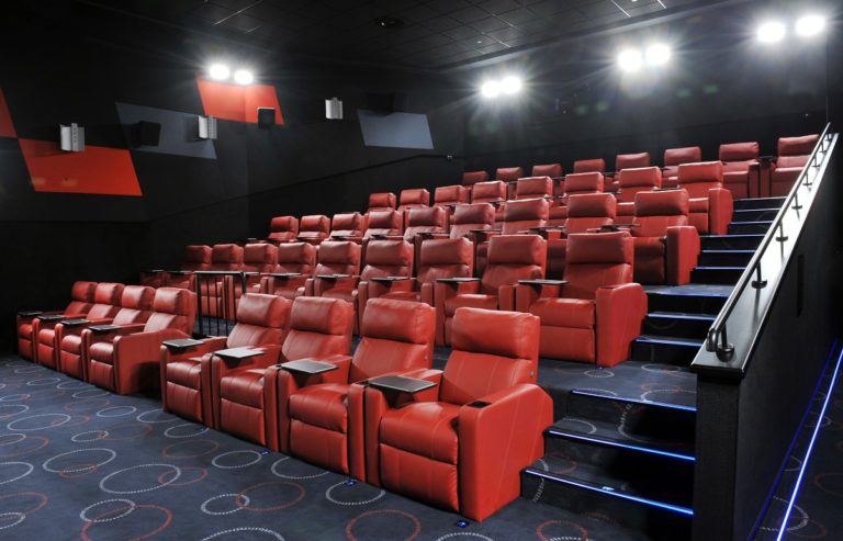 Společnost Cinema City otevřela první megaplex v České republice ...